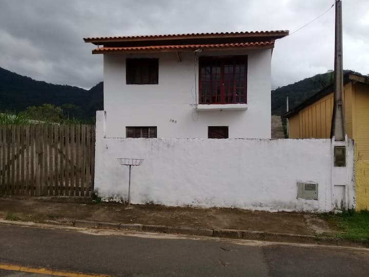 Casa Em Caraguatatuba- Praia Massaguaçu - Caraguatatuba