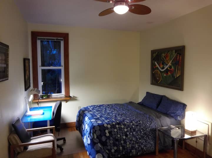 Location, Location Downtown Toronto / Lower Rate - Toronto