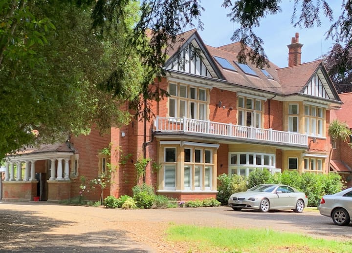 Pinehurst Hall - Bournemouth