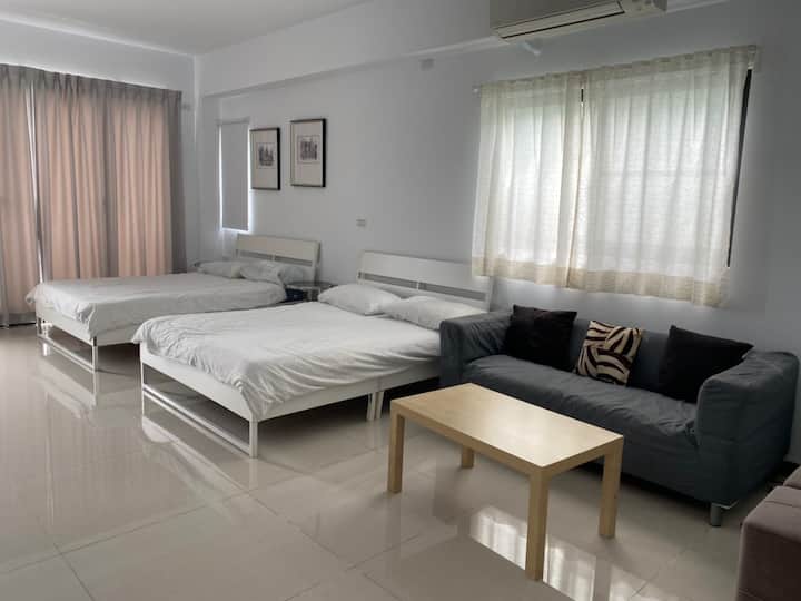 台中包棟10-20人(6間房間5套衛浴) 近台中高鐵站 高Cp值 - Daya District