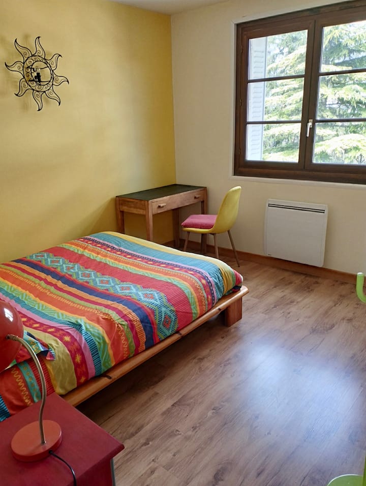 Cosy Private Room/ Petite Chambre Chaleureuse - Grenoble