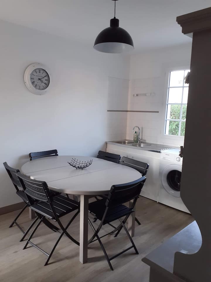 Ch. D'hôtes à La Palmyre : P.déj Wifi Vélodyssée - La Palmyre