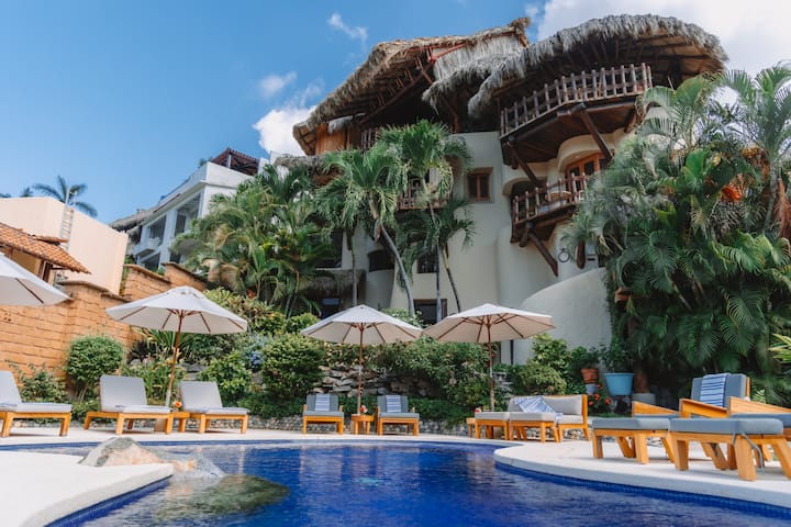 La Villa Luz Private Villa. Walk To La Ropa Beach - Zihuatanejo