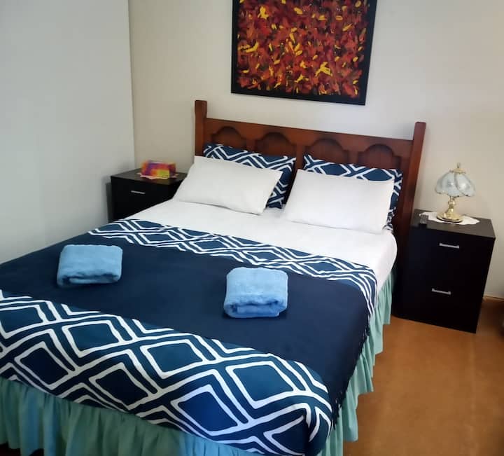 Potch Retreat - Lightning Ridge