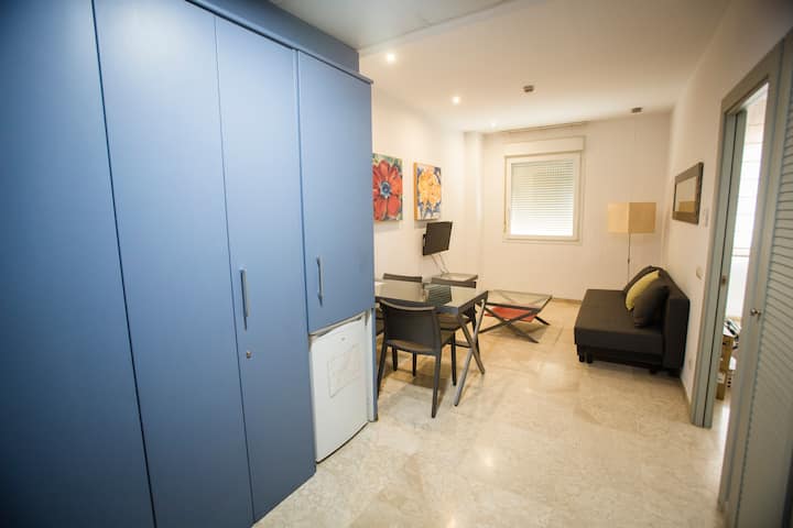 Apartamento Con Piscina, Parking - Camas