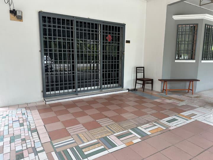 Tanjung Tualang Homestay    (黄金民宿) - Kampar