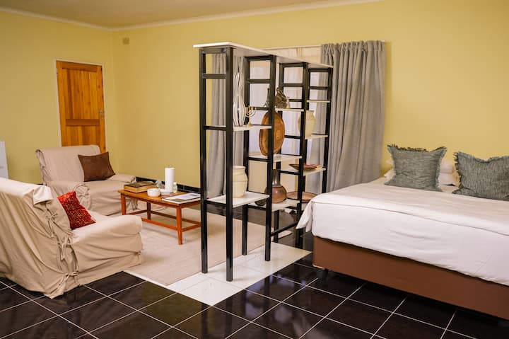 Kanyi Family Suite - Harare