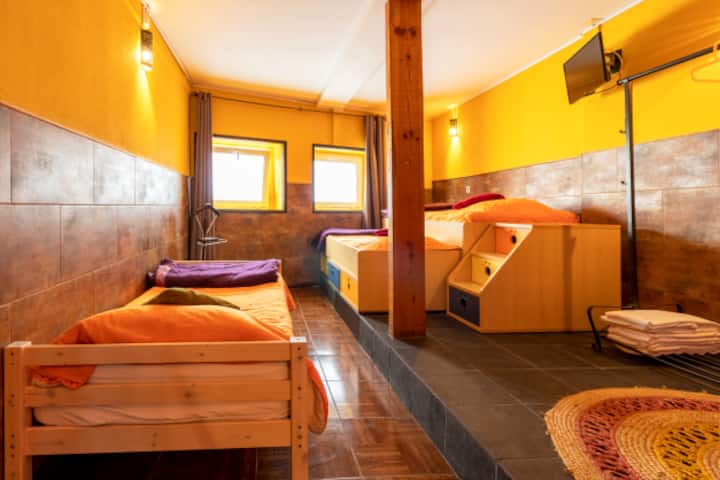 Quarto Low Cost 5  Pax - Porto