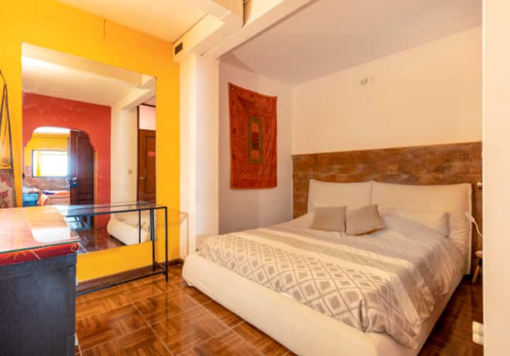 Quarto Low Cost 5 Pax - Porto