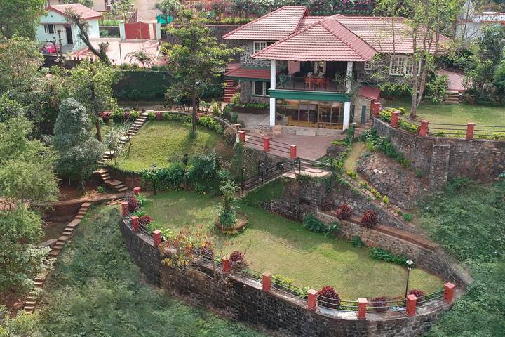 3br,wifi,lawn-stayvista@la Petite Maison -Lonavala - Khopoli