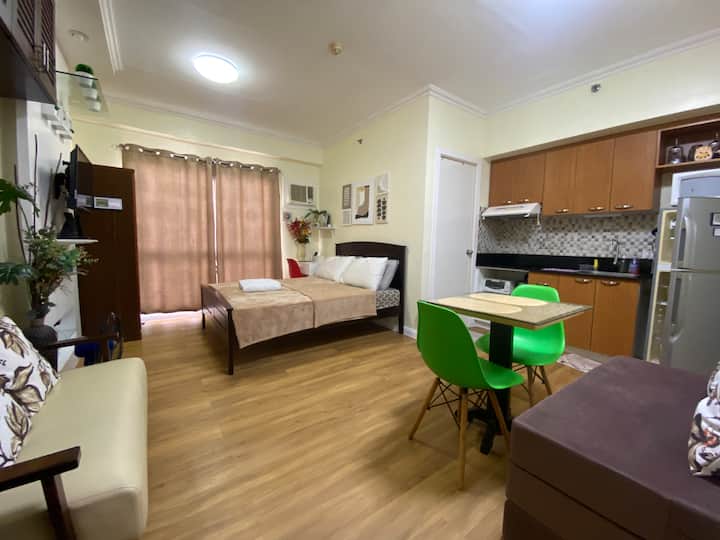 Cosy Studio Room With A View @ Presidio Lakefront. - Muntinlupa
