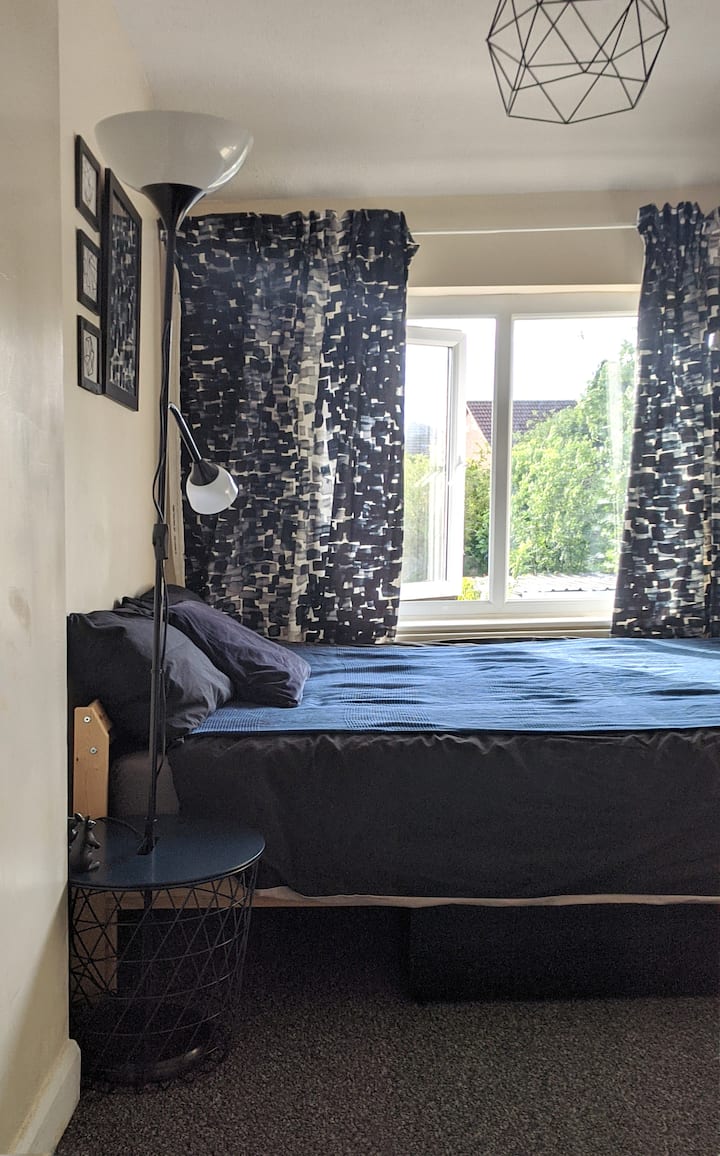 Cosy Professional Double Room, 15mins From Centre - Coventry