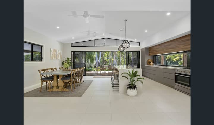 Modern Comfort • Country Calm - Gold Coast