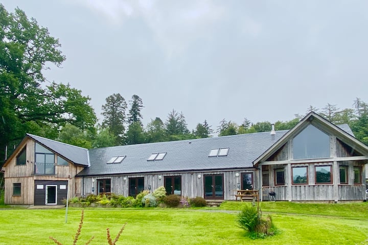 Knoydart Lodge (2-10 Guests) - Morar