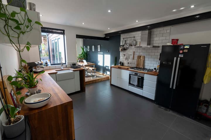 2 Double Bed House In Leafy Suburb. Near Sharrow - Sheffield