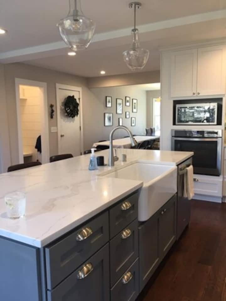 Minneapolis Rental Just Minutes Out Of Downtown - Minnetonka, MN