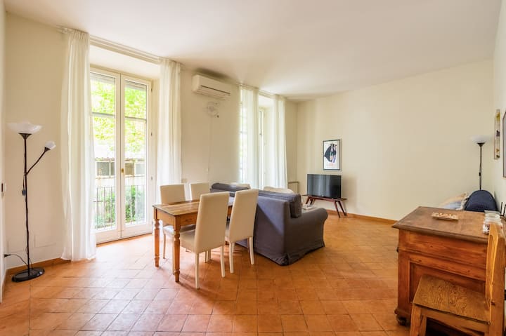 Trastevere Apartment With Large Private Terrace - Rome