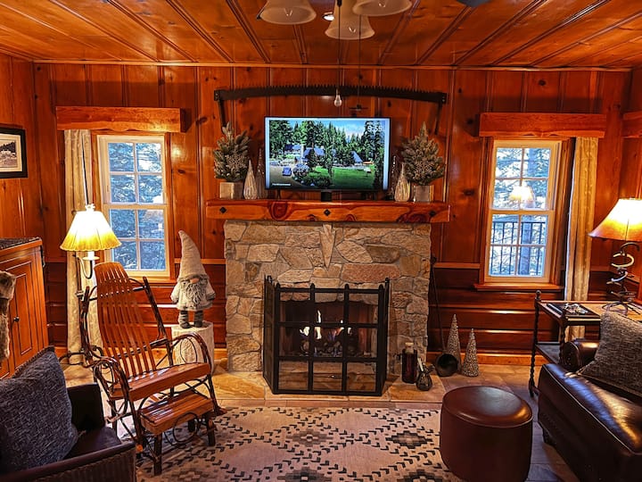Historic Hershey Cabin "Just For 2" Immaculate Ac - Lake Arrowhead, CA