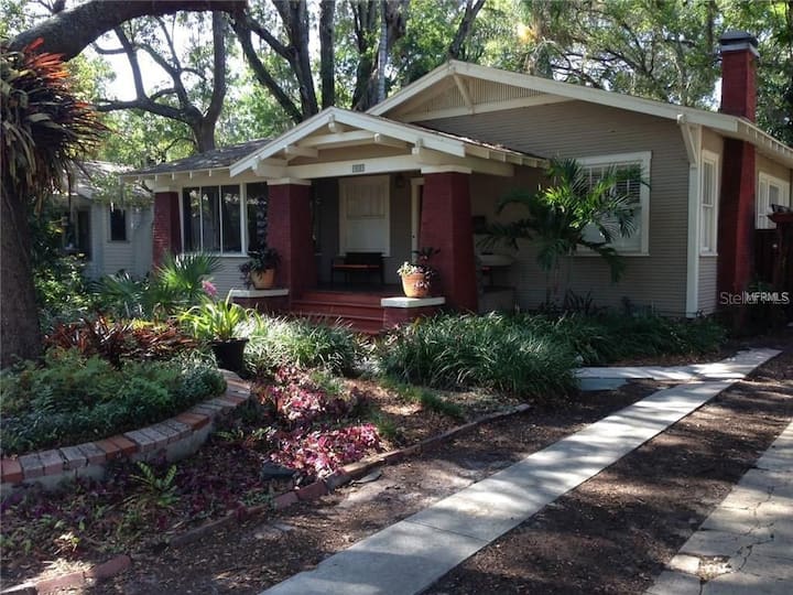 Cute And Clean Bungalow. Trendy Neighborhood. - Tampa, FL