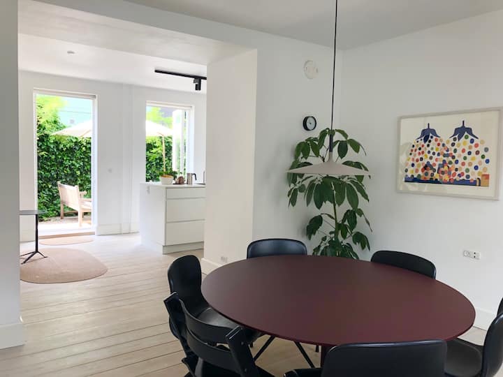 Charming Townhouse - Supreme City Center Location - Copenhagen