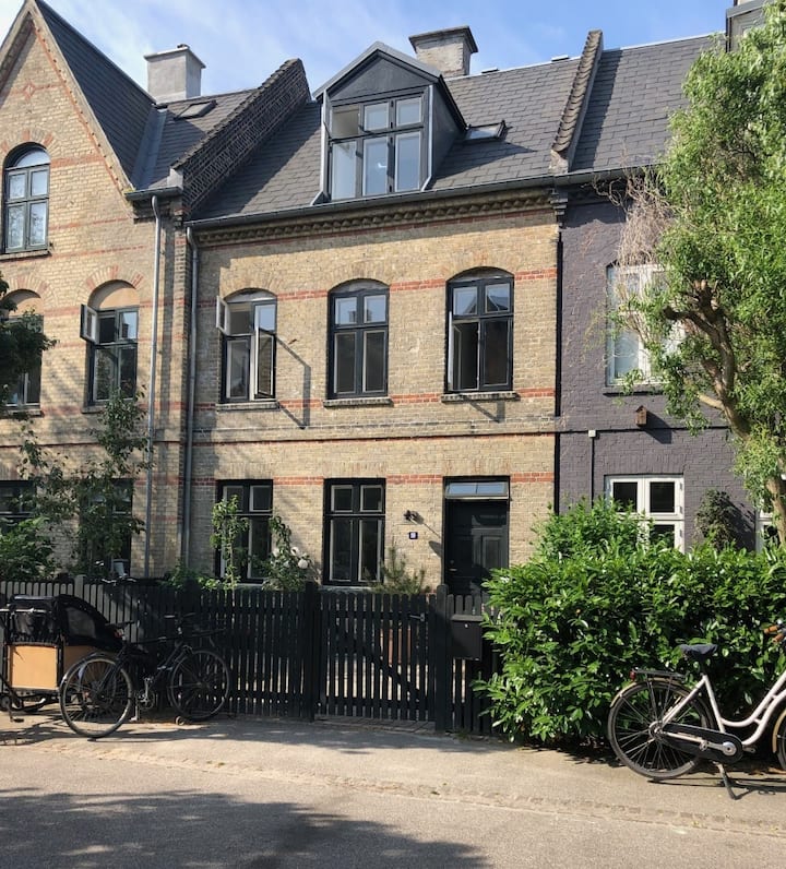 Charming Townhouse - Supreme City Center Location - Copenhagen