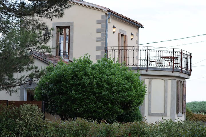 Maison De Charme Avec Vue Sur La Cité. - Carcassonne