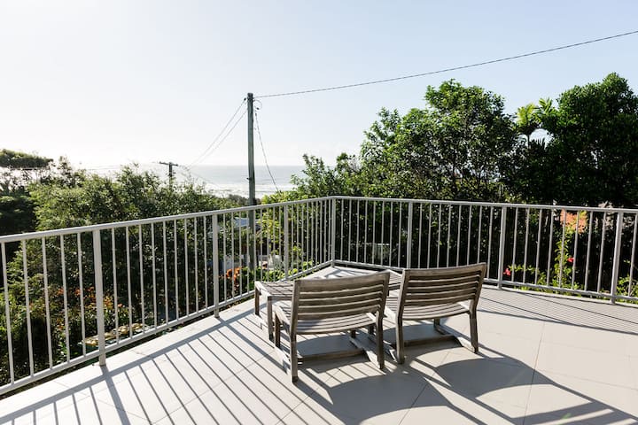 Peregian North Facing Deck, Beach Views - Peregian Beach