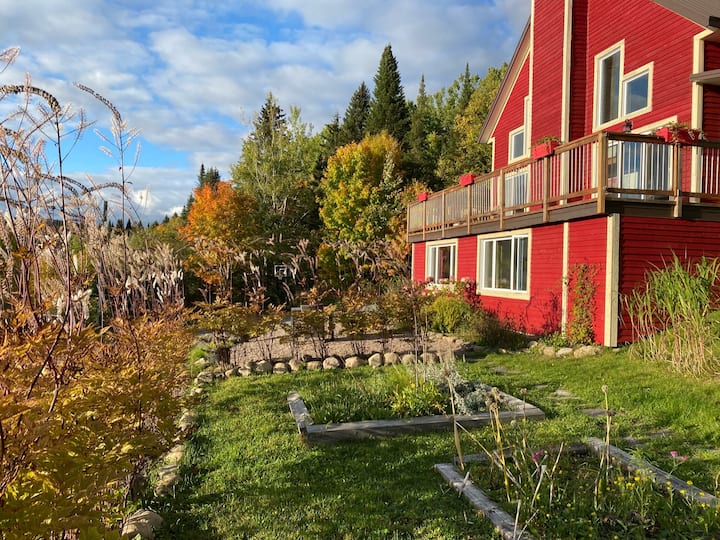 Suite Privée En Montagne : Vue, Foyer Et Sérénité - Quebec