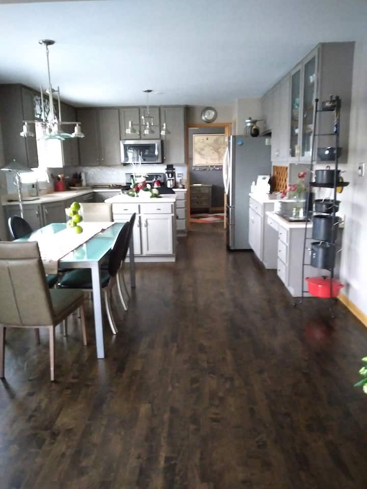 Homer Glen 5 Bedroom Home/ Close To Chicago - Orland Park, IL