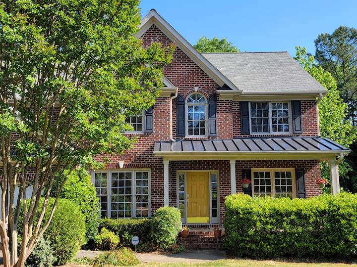 Bright, Spacious Mediterranean-style Home In Cary - Apex, NC