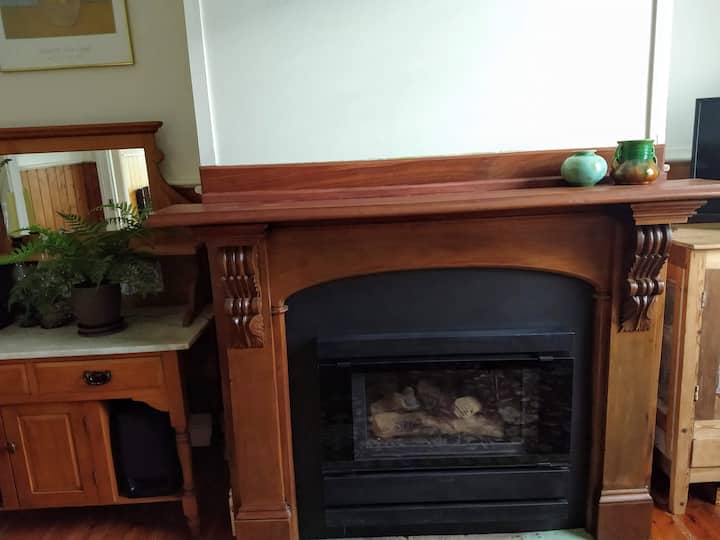 Railway Cottage - Daylesford