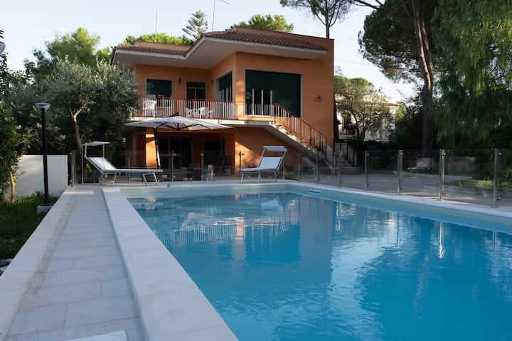 Villa Emilia,relax Fra Mare E Laghi - Sicile