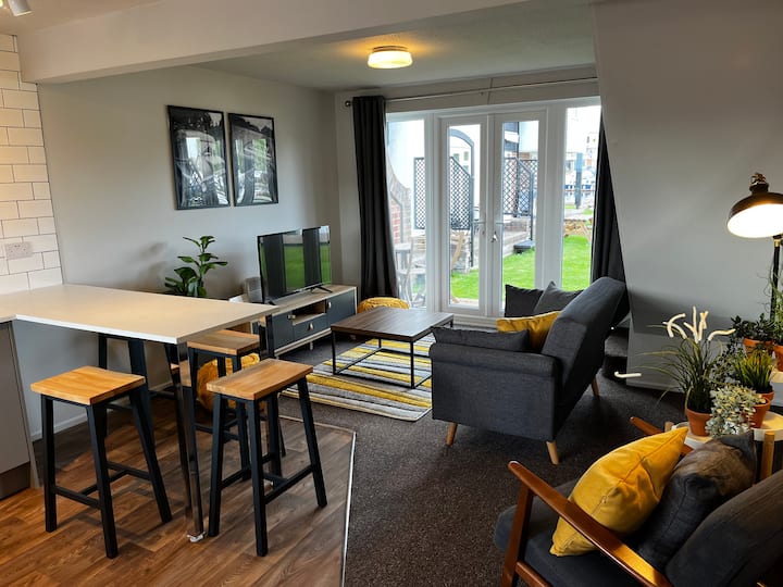 Waterside 2 Bedroom Self Catering Cottage Wroxham - Wroxham