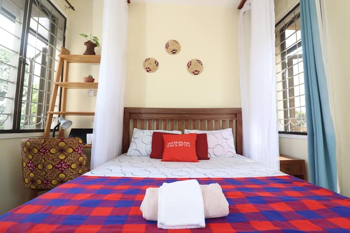 Peaceful Cozy Room +Ace Location W/free Wi-fi - Dar es Salaam