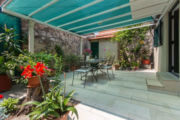 Cozy Studio With Terrace - Dubrovnik