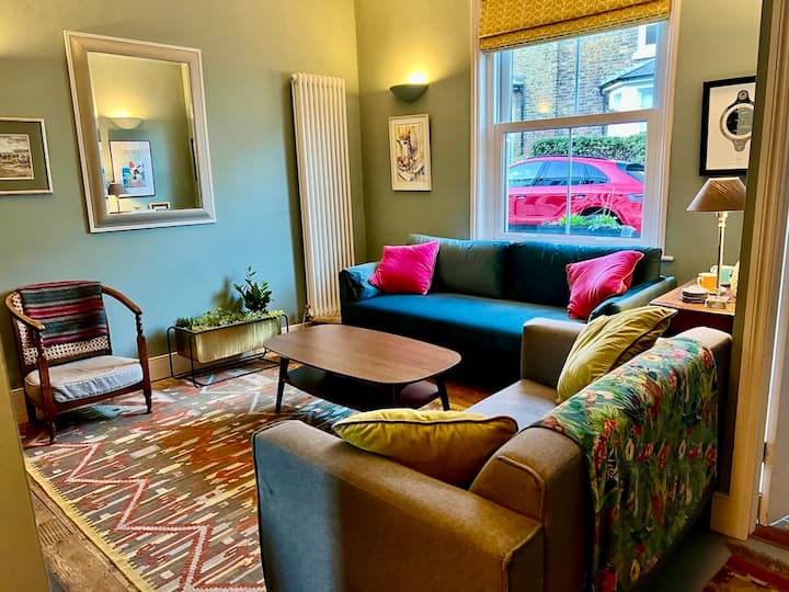 Beautiful Cosy Seaside Home - Holbrook House. - Deal