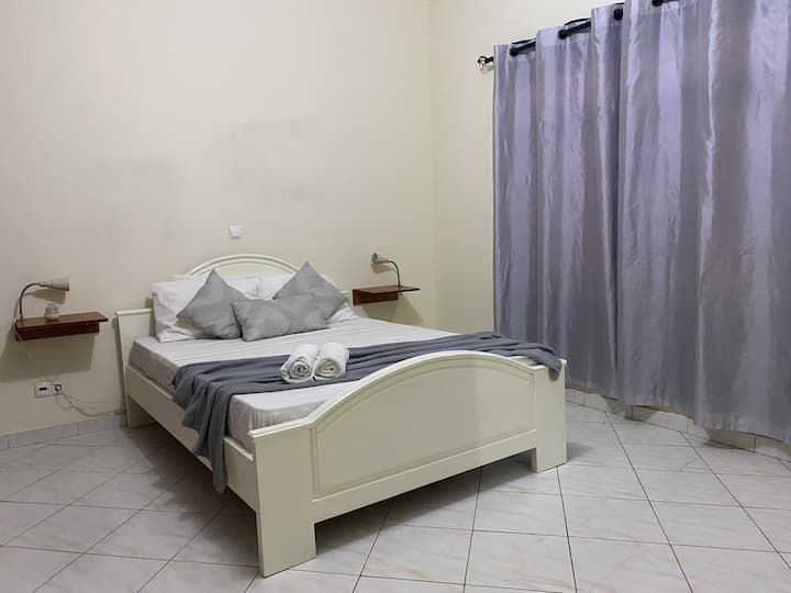 Kazaze Guesthouse - Praia