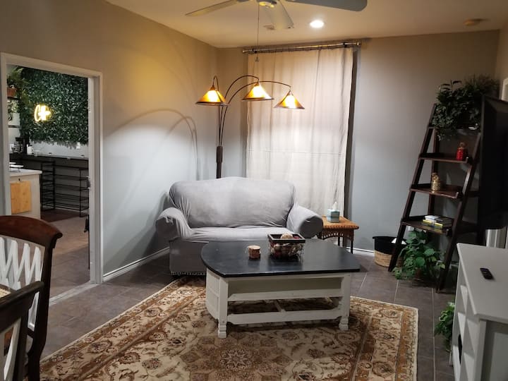 The Mod Pod - Pvt Room 2nd Story Rm With Queen Bed - Richardson, TX