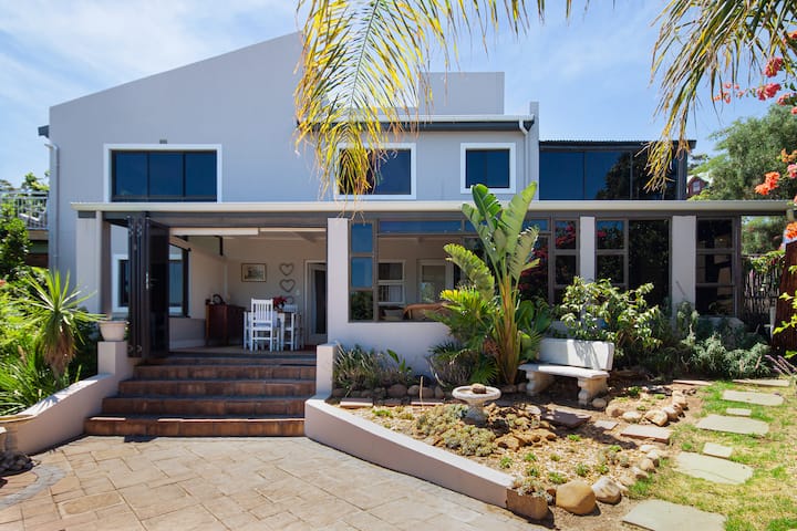 Schapenberg Holiday Apartment - Somerset West