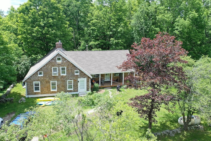 Historic Country Home Nestled In  Berkshire Hills - Ashmere Lake, MA