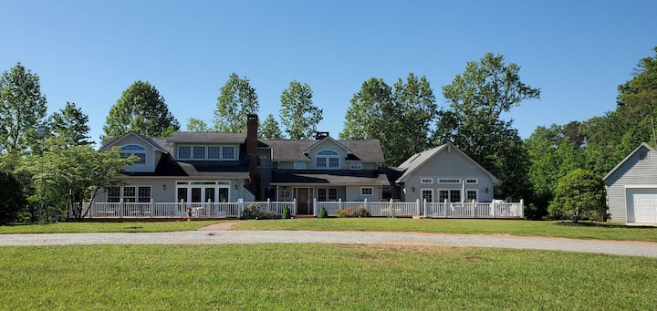 Lake Adger Vacation Rentals & Homes - North Carolina, United States ...