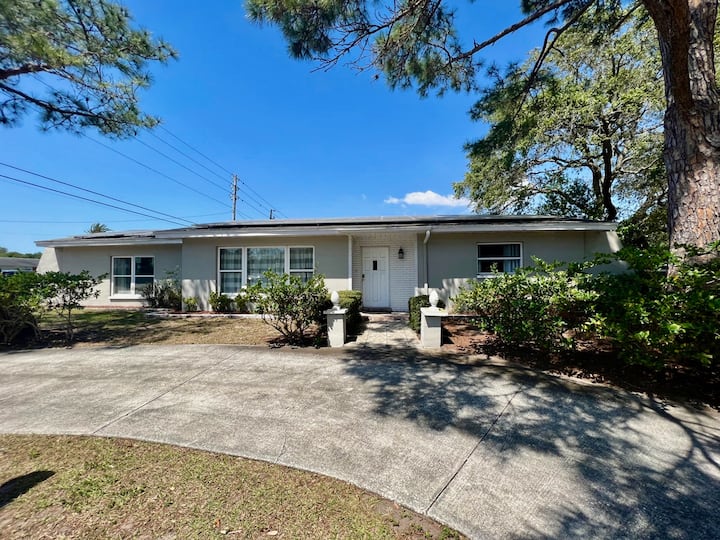 3br Heated Pool Home Near Clearwater Beach - Clearwater, FL