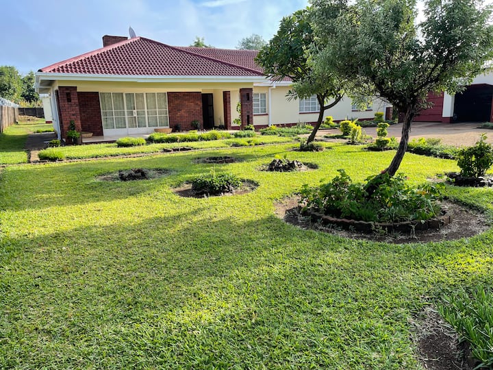Twinlakes Vacation / Holiday Home [Entire House] - Zimbabwe