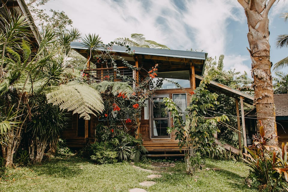 Samoa Holiday Rentals & Homes | Airbnb