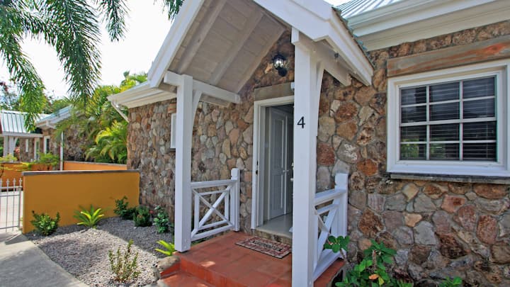 Serenity Cottage@cliftongardens - Saint Kitts and Nevis