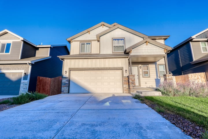 7+ Day Min | Luxury | Mins To Base - Colorado Springs, CO