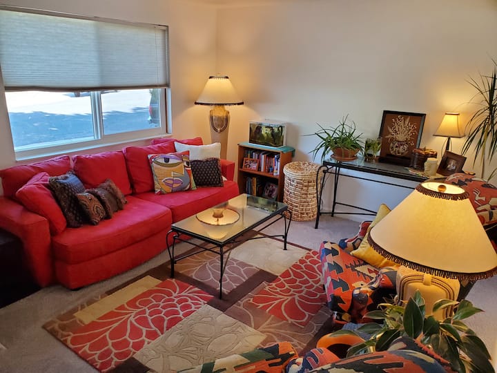 Spacious Queen Bedroom: Private Entrance Nw Denver - Arvada, CO