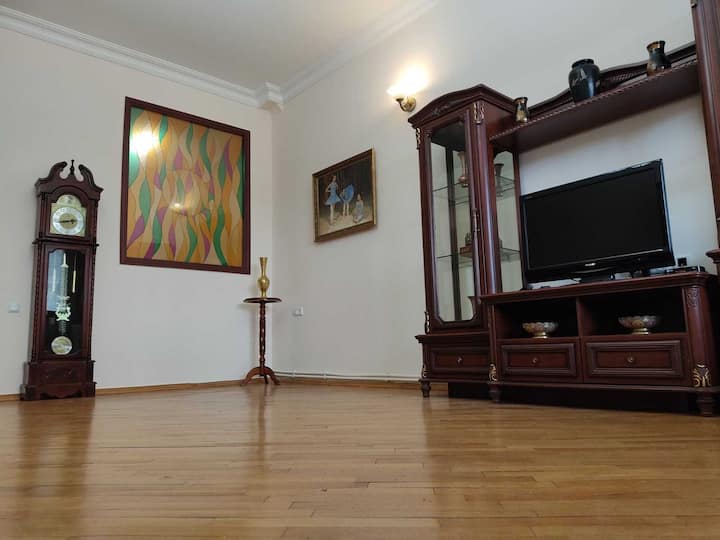 Apartment Rent In Yerevan Centre - Jerewan