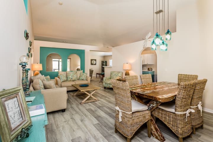 Fully Perfect Spacious Sun Soaked Coastal Retreat - Sebastian, FL