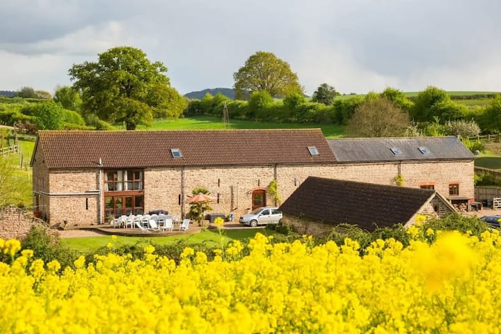Picturesque Barn In Rural Idyll - ヘリフォード